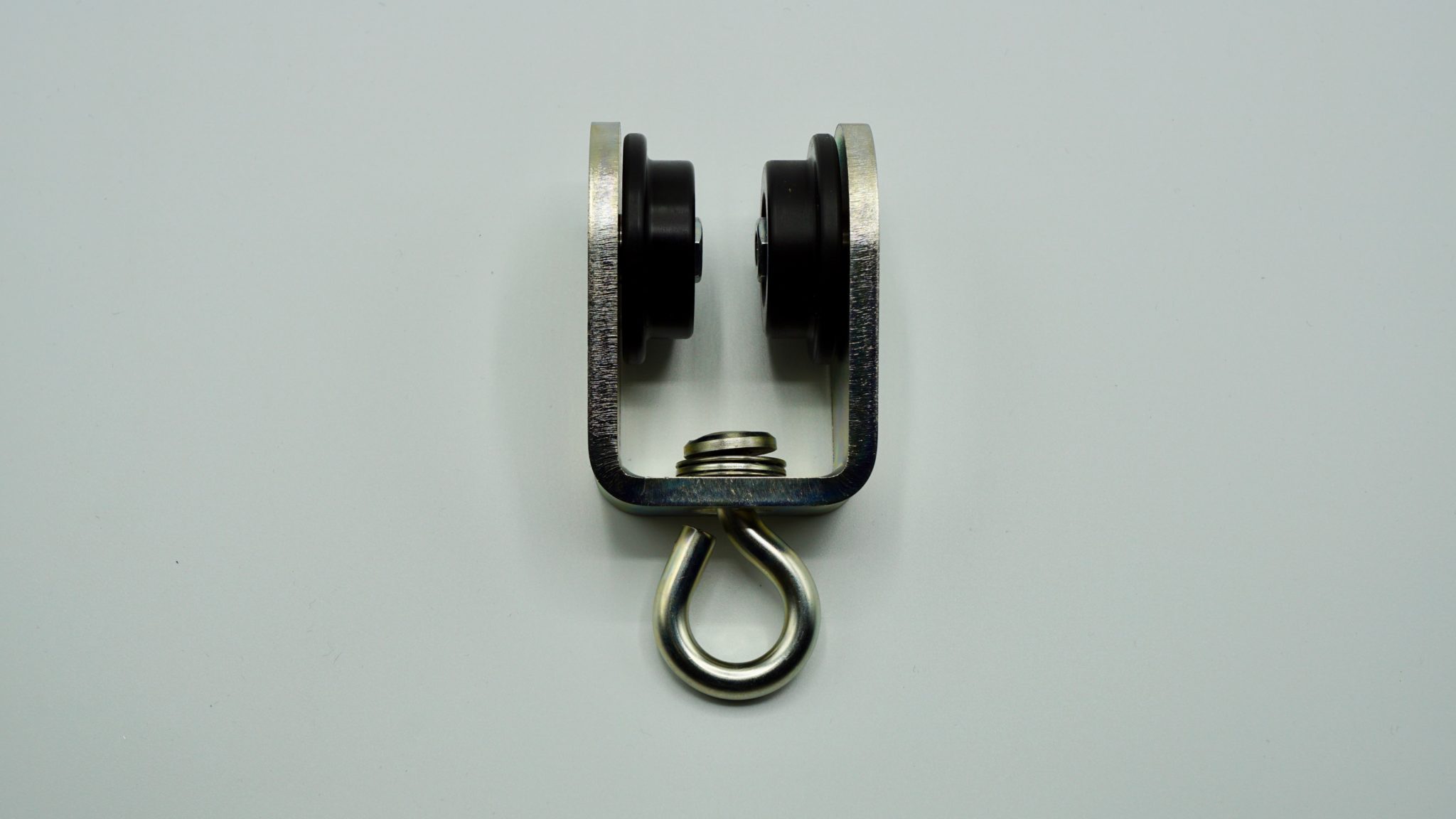 Roll+ ou Trolley avec des galets nylons, crochet fermé, grand diamètre pour arceau Supertrack ...